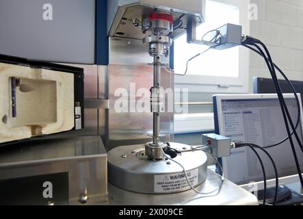 Rheometer, thermomechanical properties laboratory, Materials Physics ...