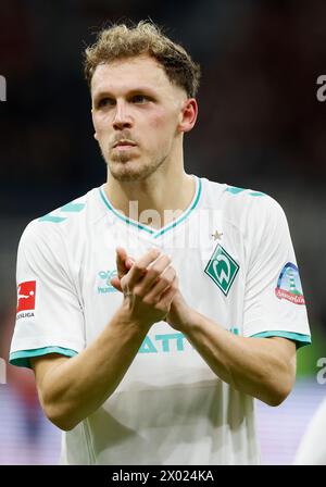 Senne Lynen (SV Werder Bremen, #14) GER, FC St. Pauli vs. SV Werder ...