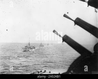 DESTROYERS AT SEA. SEPTEMBER 1940, ON BOARD THE DESTROYER HMS KELVIN ...