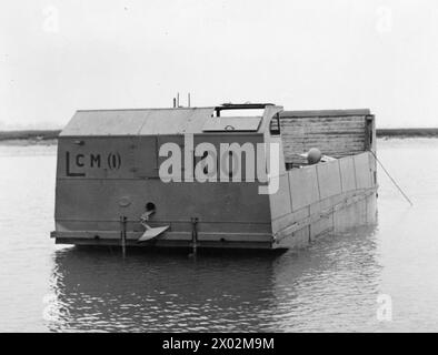 TYPES OF LANDING CRAFT. 14 SEPTEMBER 1942. - LCM (1) 100 Stock Photo ...