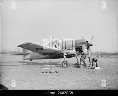 US BUILT "HELLCAT". THE US NAVY'S LATEST FLEET FIGHTER IS NOW BEING ...