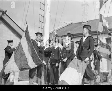 NAVAL TRAINEE SIGNALMEN UNDER INSTRUCTION, AT HMS IMPREGNABLE ...