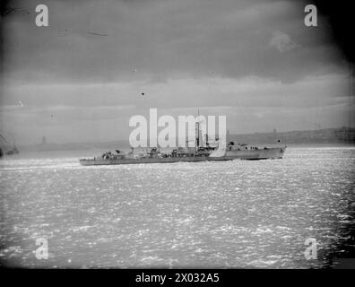 British C class destroyer HMS Cambrian Stock Photo - Alamy