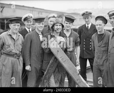BRITISH DESTROYER LAFOREY RAMS E-BOAT IN MEDITERRANEAN. 3 TO 5 MAY 1943 ...