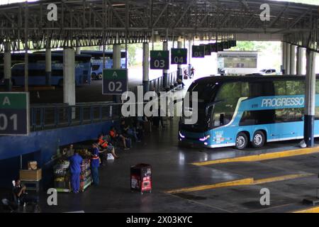 PE - RECIFE - 04/09/2024 - RECIFE, BUS STATION MOVEMENT - Movement at ...