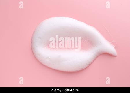 Sample of fluffy foam on pink background, top view Stock Photo - Alamy