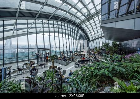 Inside Skygarden public viewing observation deck in 20 Fenchurch Street ...