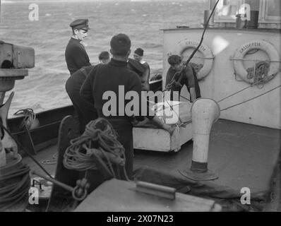SCENES ABOARD THE HOSPITAL SHIP, HMHS AMARAPOORA. SCAPA FLOW, 11 ...