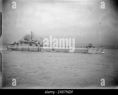Lst 3008 Underway Stock Photo - Alamy