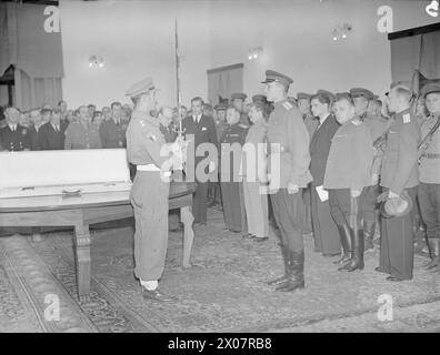 MR CHURCHILL PRESENTS THE STALINGRAD SWORD. 29 NOVEMBER 1943, SOVIET ...