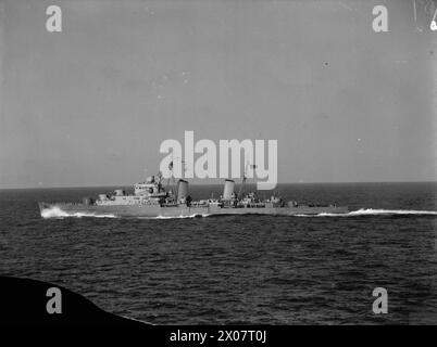 British light cruiser HMS Euryalus at a buoy on completion Stock Photo ...