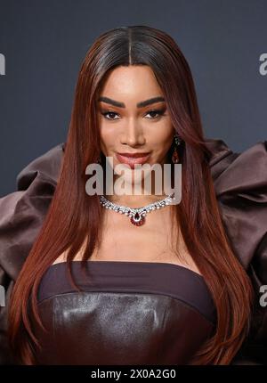 Munroe Bergdorf arriving for the UK premiere of Wicked at the Royal ...