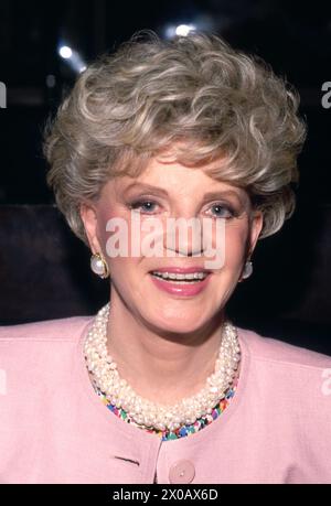 Judith Krantz 1988 Credit: Ralph Dominguez/MediaPunch Stock Photo - Alamy