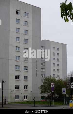 High rise flats, Chelmsley Wood, West Midlands, England, UK Stock Photo ...
