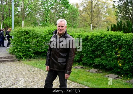Gerd Michaelis bei der Gedenkfeier für den verstorbenen Gitarristen von ...