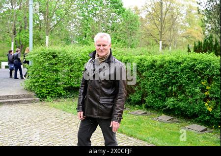 Gerd Michaelis bei der Gedenkfeier für den verstorbenen Gitarristen von ...
