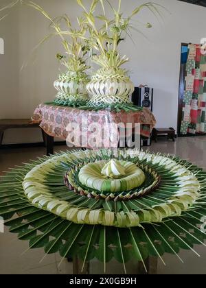 Traditional coconut leaves decoration(gokkola Arts) handmade ...
