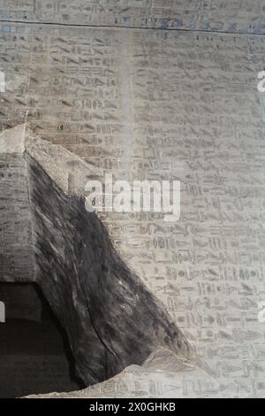 Hieroglyphs in the tomb of King Unas, Sakkara Necropolis, Egypt Stock ...