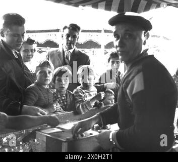 A child looks at a cigarette Stock Photo - Alamy