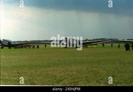 In the summer of 1994, the old Junkers factory airfield was (re)opened ...