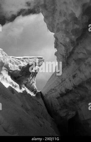 Crevasse with layers of ice at the base of the Outer Black Ridge ...