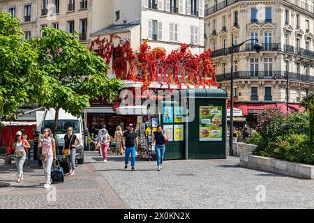 Rue Rambuteau, Paris, France Stock Photo - Alamy