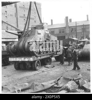 "GENERAL GRANT" TANKS ARRIVE - General Grant tanks on transporters ...