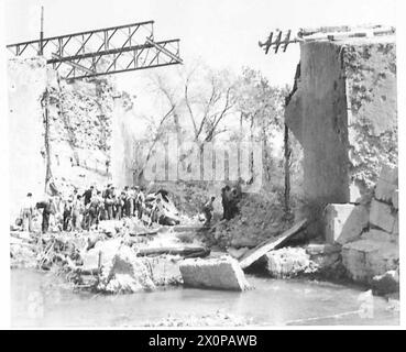 INVASION OF ITALY : FIFTH ARMY BRIDGE BUILDING AT BATTIPAGLIA - The ...