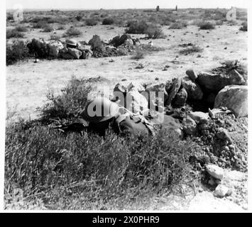 SOUTH AFRICAN GENERAL WITH HIS FRONT LINE TROOPS - Major General Brink ...
