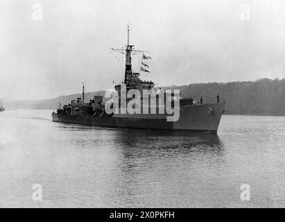 HMS CARRON, BRITISH CAESAR CLASS DESTROYER. 1945, AT SEA. - , HMS ...