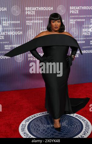 Lizzo attends the 2024 Breakthrough Prize Ceremony at Academy Museum of ...