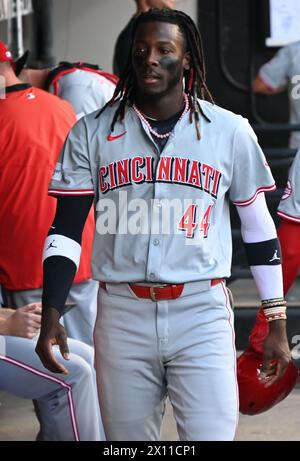 Cincinnati Reds' Elly De La Cruz runs as he watches his RBI double ...