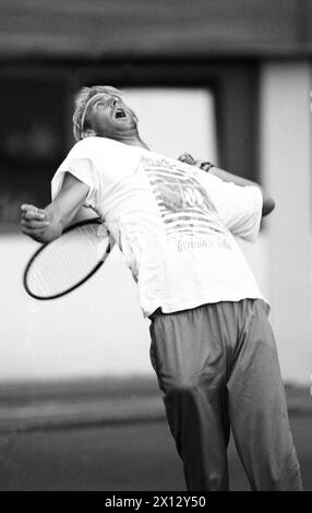 Thomas Muster during a training session in Vienna's Prater Stadium on ...