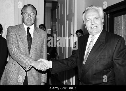 Austrian Chancellor Franz Vranitzky (right) meets Prince Hans-Adam of ...