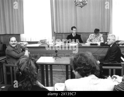 Udo Proksch (l) during the Lukona process in the court Vienna on 23 ...