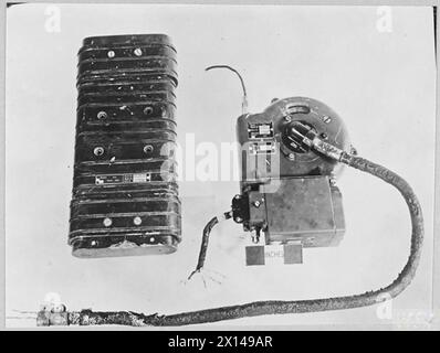 GERMAN RADIO EQUIPMENT - FIGURE XX (a) - Peilgeraet 6 D.F. Loop Aerial ...