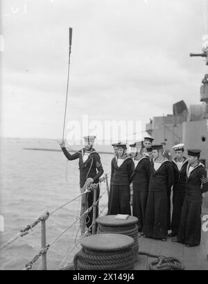 ON BOARD A WARSHIP. 1940, ON BOARD THE BRITISH BATTLECRUISER HMS HOOD ...