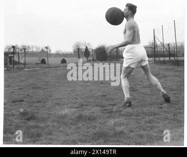 Lieutenant Colonel Harper and Army P.T. instructors demonstrate ...