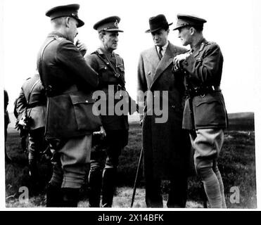 (From left to right) Lt. Gen. Michael Garrett, commanding general, U.S ...