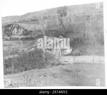 ITALY : EIGHTH ARMYRIVIER MORO AREA - View of the bridge and River Moro ...