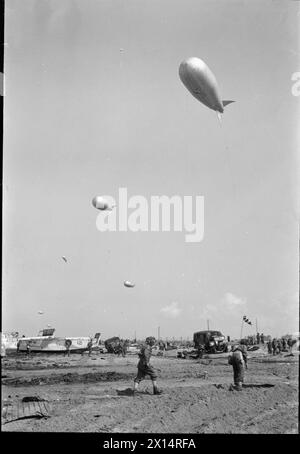 Royal Air Force Balloon Command, 1939-1945. The crew of a kite balloon ...