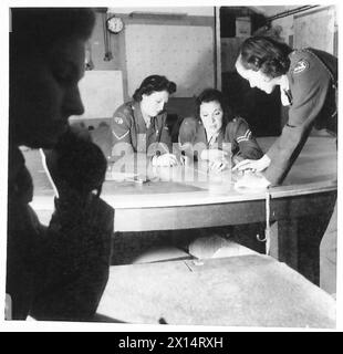 ATS PLOTTER GIRLS - ATS at work in plotting room , British Army Stock ...