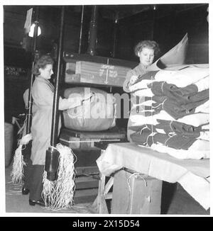 ATS AT WORK IN ORDNANCE DEPOT - ATS cobblers in training , British Army ...
