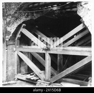 Royal Engineers repair the Southern Railway bridge near Elephant and ...