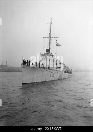 HMS ROCKINGHAM, A US DESTROYER THAT JOINED THE BRITISH NAVY. - A ...