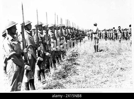 DIVISIONAL COMMANDER VISITS GRENADIER GUARDS - General Keightley ...