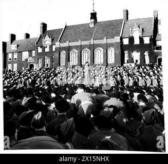 GENERAL MONTGOMERY'S TOUR OF ARMY UNITS - The C-in-C inspecting men of ...