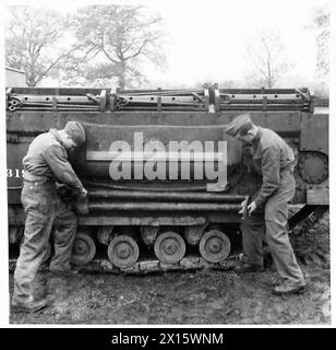 EXPERIMENTAL TANK RECOVERY SECTION ABORFIELD - Stowage , British Army ...