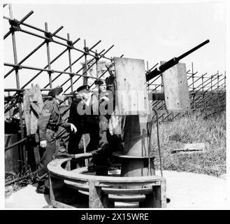 British naval gunners on gun deck. Museum: PRIVATE COLLECTION Stock ...