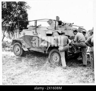 ALLIED WAR CORRESPONDENTS VIEW CAPTURED ENEMY EQUIPMENT - German 8 ...